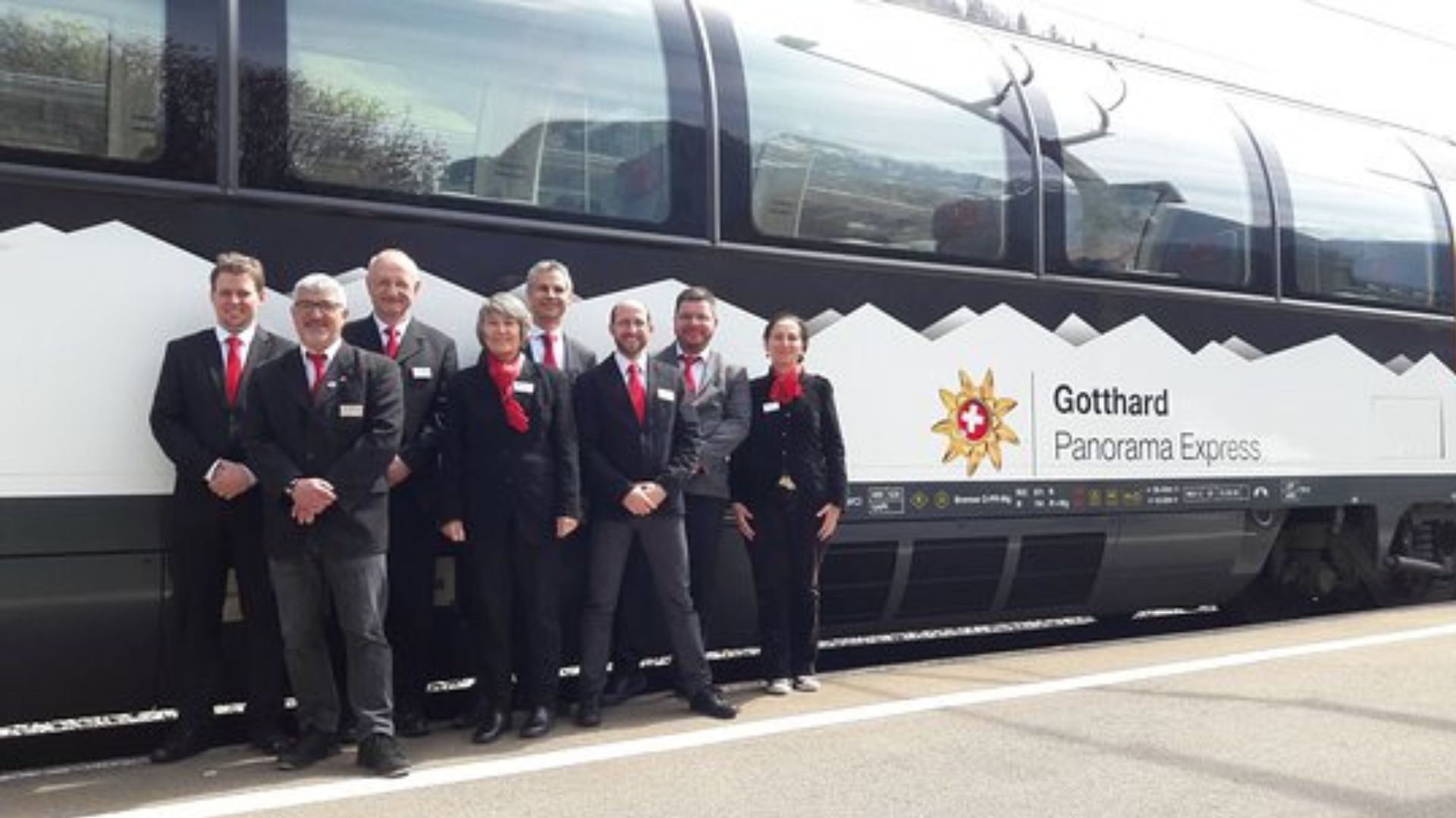 Gotthard Panorama Express - PathikWorld